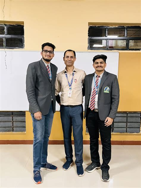 Today Marks The Farewell Of One Of The Most Iconic And Famous Educator Pravin Pachorkar Sir In