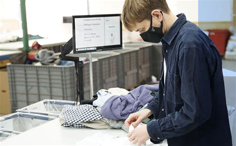 Intelligent Sorting Lilliput