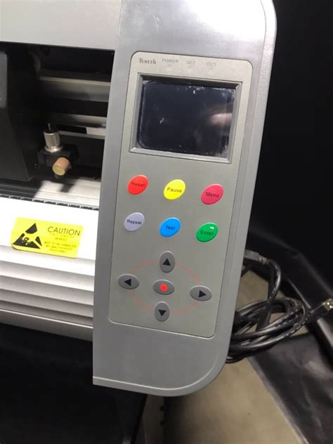 เครื่องตัดสติ๊กเกอร์ Teneth Cutting Plotter หน้ากว้าง 1 3 เมตร