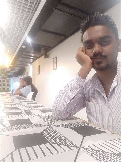 Must Have Essentials For An Employee Apart From Having Experience Certifications And The