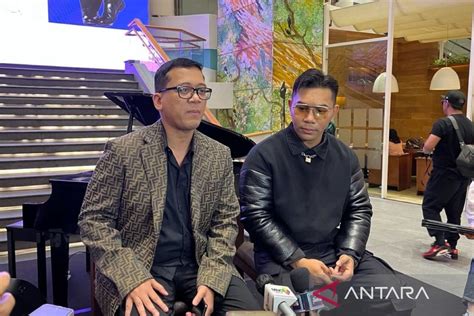 Andi Rianto Ajak Penyanyi Keluar Zona Nyaman Dalam Konser Tunggalnya