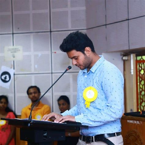 prateek upadhyay medium