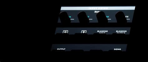 스튜디오에서 비디오 제작 제어판을 편집하십시오 에디터 편집 및 영화 포스트룸에서 영화 등급 Telecine 제어 기계 및 남자 손 편집 또는 포스트 프로덕션에서 디지털