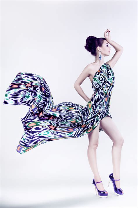 무료 이미지 머리 여자 무늬 모델 봄 청소년 유행 의류 헤어 스타일 구두 뒷굽 아름다운 마젠타 자세 사진 촬영 여성 에로티카 패션 디자인