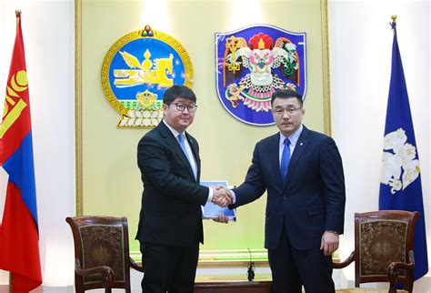 Нийслэлийн 2023 оны төсвийн төслийг НИТХ д өргөн барилаа