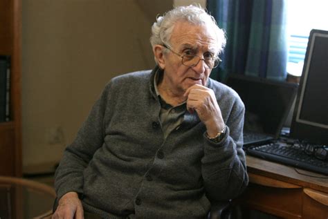 Приятели и близки изпратиха Анжел Вагенщайн във вечния му път От деня