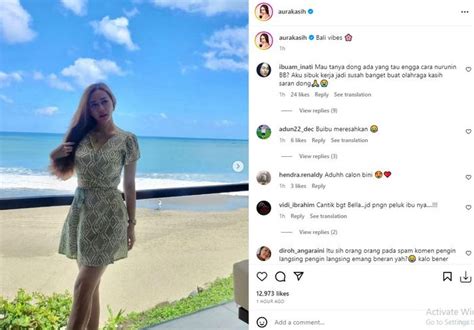 Janda Meresahkan Aura Kasih Disorot Saat Pakai Mini Dress Di Bali Stylo