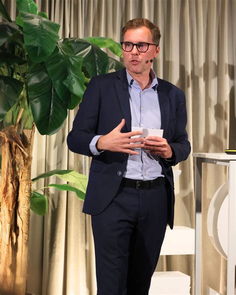 Nibc Bank On Linkedin Thinkyes Nibc Esg Sustainability