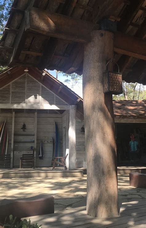 Structural Log Detail Integrated Into Flooring And Beam Structural Log Detail Integrated Into Flooring And Beam