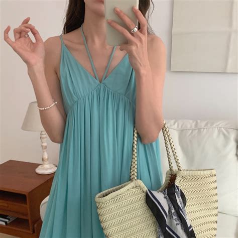 휴가룩바캉스룩여름원피스 홀터넥 블루 바캉스원피스 오프숄더 브이넥 더블 나시 쉬폰 A라인 플레어 맥시 롱원피스 하늘색원피스 썸머휴가룩 해외여행룩 호캉스 여름휴가룩