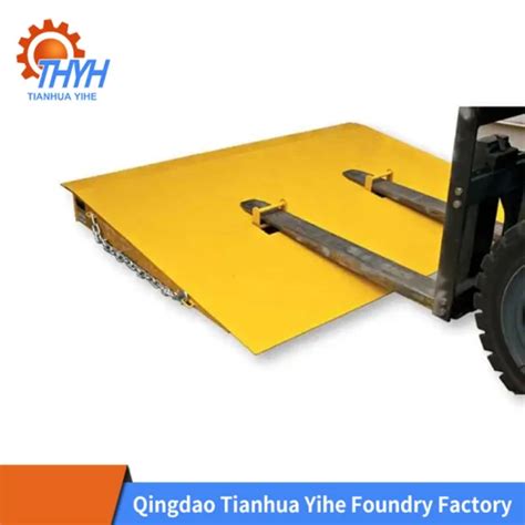 Standard Heavy Duty Mobile Storage Shipping Container Lift Table Forklift Loading Ramp For Sale