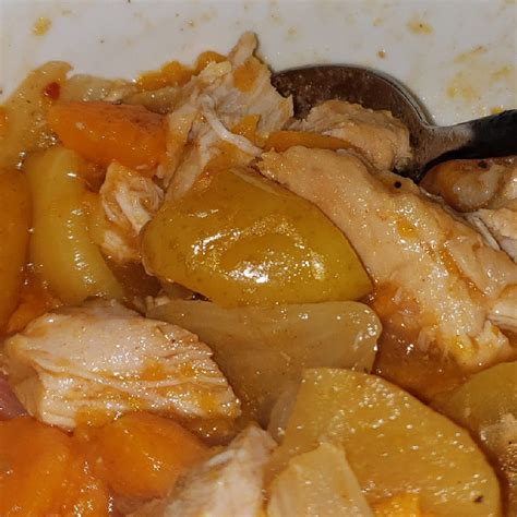 Tender Slow Cooker Pork Chops With Apples And Sweet Potatoes
