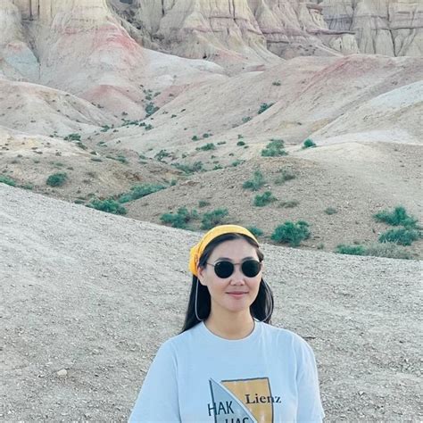 Бүхэл бүтэн 2 жил ажилласан ажилтанаа ажлаас албан ёсоор чөлөөлж байгаа юм байж хуулийн заалт юу