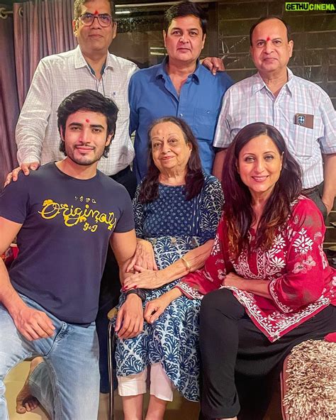 Kishori Shahane Wiki Biography Age Gallery Spouse And More