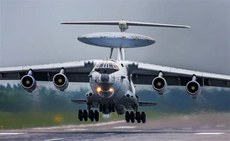 ВСУ поразили российский самолет-разведчик А-50 над Азовским морем. Ил ...