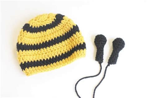 Knit A Buzzworthy Bumble Bee Hat With This Pattern