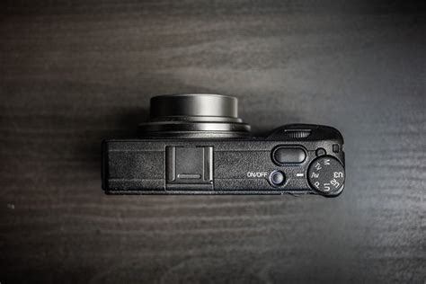 Ricoh GR III - камера мечты для уличного фотографа?