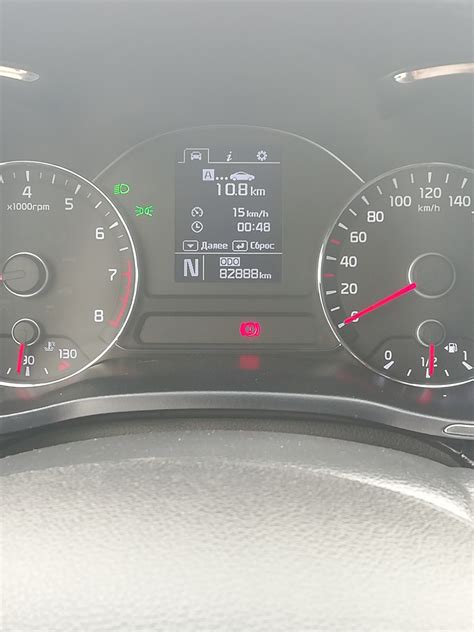 Замена тормозных колодок — KIA Cerato (3G), 1,6 л, 2013 года ...