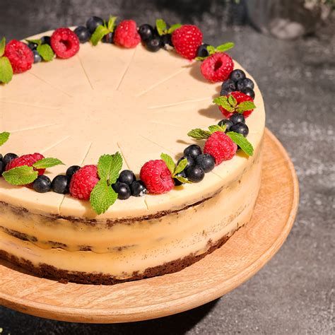 Млечна с малини и рози Доставка на храна Vita Rama