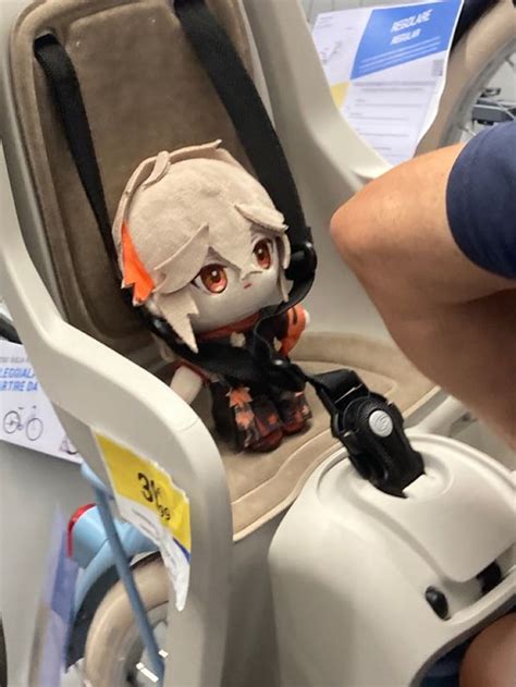 19 Roblox Cosplay Ideas Roblox Cosplay Aesthetic Roblox Royale High