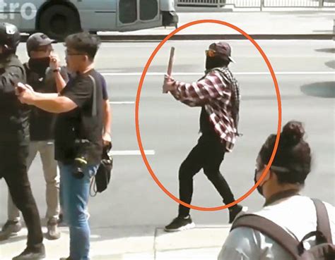 위스파 시위 쇠파이프 폭행 용의자 체포살상 무기 이용 혐의 미주중앙일보