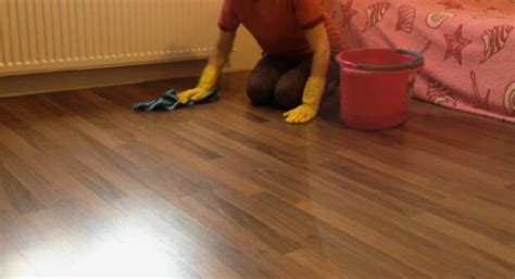 Як очистити паркетну підлогу поради експертів Читайте на Ukr Net