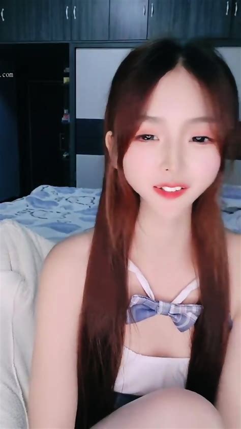 【小嫩妹】 校花学生妹身材颜值爆表道具自慰狂喷水 2 Eporner