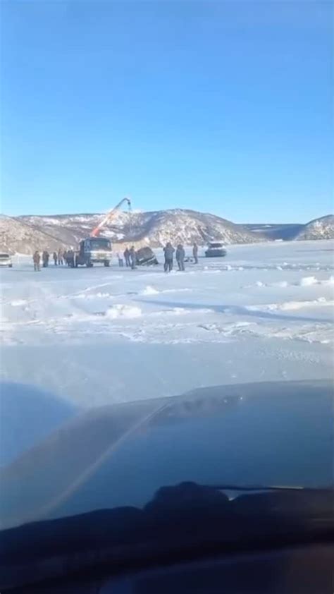 Новости происшествия и чп про Хабаровск Магаданские рыбаки топят машины в бухте Гертнера в