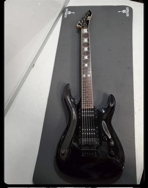 What Model Is This Cant Find It On Esps Site Respguitars