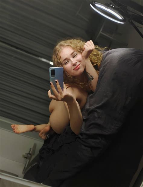 Come And Fuck Me Tonight Before Tomorrow S Class R Redlingerie