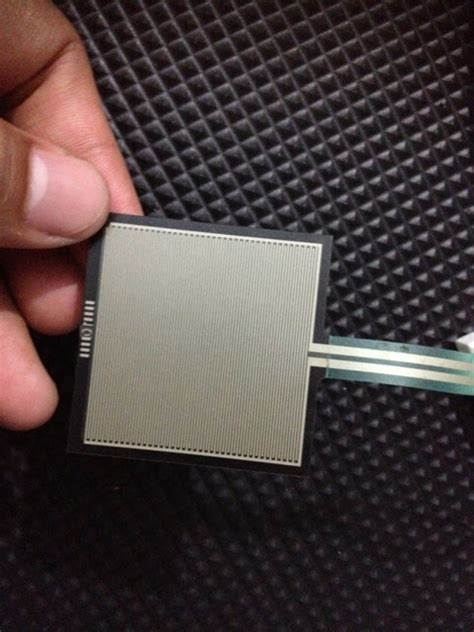 Akses Sensor Tekanan FSR Menggunakan Arduino Simple Device To Make Simple Life