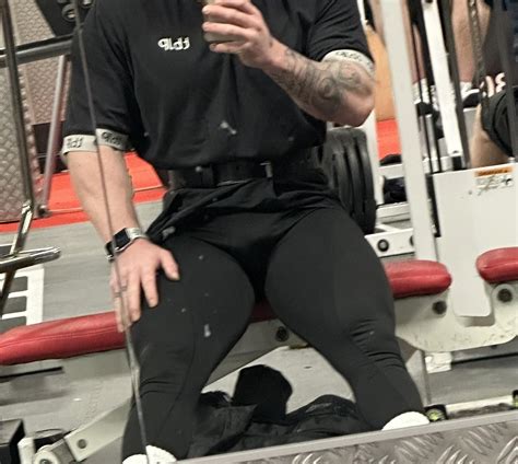 leg day monday how do you rate my leggings r bulges