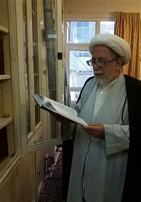 پیکر آیت الله بیدگلی در حرم حضرت معصومهس آرام گرفت تسنیم