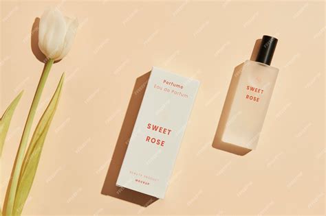 빈 향수 유리 병 디자인 무료 Psd 파일