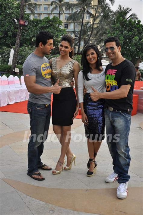 Akshay Kumar, Deepika Padukone, John Abraham and Chitrangda Singh at 'Desi Boyz' media meet ...