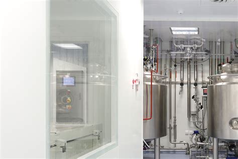 Оконная панель - Pharma остекление по ширине панели | BLOCK Group