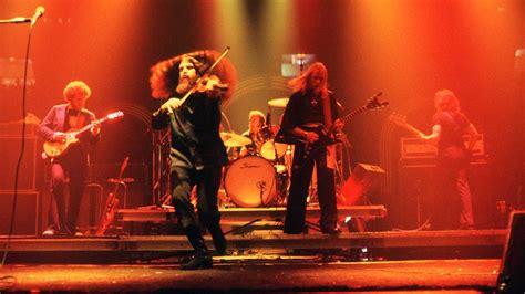 Kansas The Band The Story Of The Carry On My Wayward Son Hitmakers