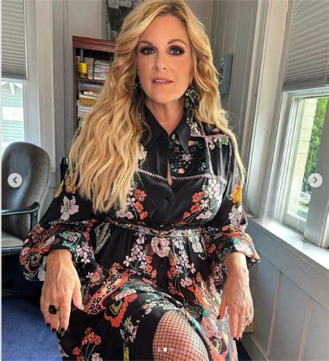 Wow Garth Brooks Wife Trisha Yearwood Poses In Sultry Photo Flaunting Legs In Sheer
