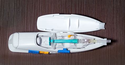 Drug Company Receives Fda Fast Track Approval For New Auto Injector Safeminds