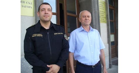 Техническа неизправност човешка грешка или ято птици са версиите за падналия самолет край