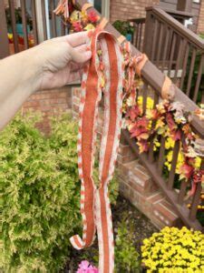 How To Make A Bow With Wired Ribbon The Easy Way Single Girl S DIY