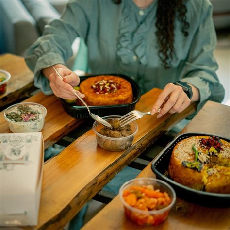 ‎ته چین طوری Tahchin Tory‎ ‎تنها تکرار لذت‌بخش پیچیدن عطر خوش تهچین