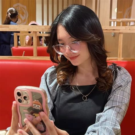 Natasha Catherine Xiao Meow68 • Threads Say More