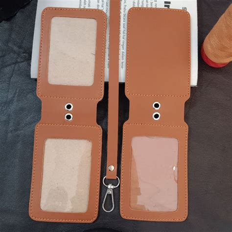 Jual Tempat Id Card Id Card Maknet Magnet Bolak Balik Lanyard Kulit Sintetis Tebal Shopee