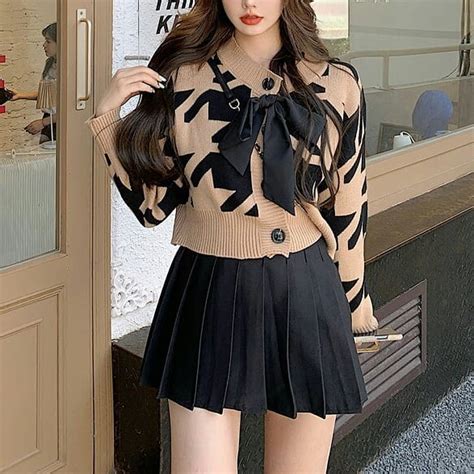 핑크프릴 Set 세련 패턴 니트 숏 가디건 주름 치마 세트 인기 세트 상품 귀요미 주름 치마랑 예쁜