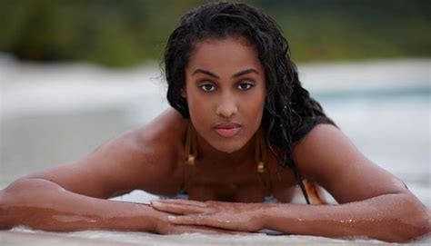 Skylar Diggins Si Swimsuit Issue Barnorama