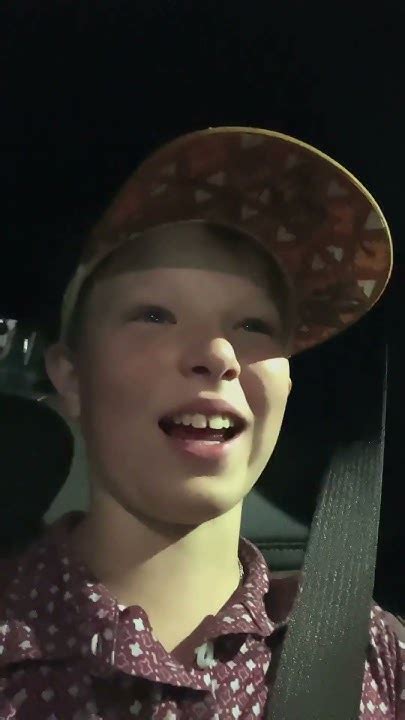 Should I Be The Next Giggle Saurus Youtube