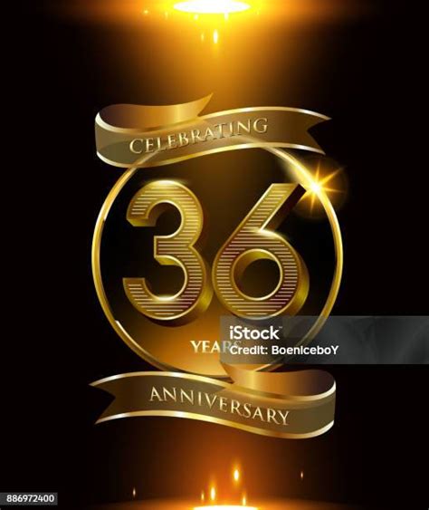 36 년 기념일 로고 황금 반지와 컬러 리본 파티 인사말 카드 및 초대장 카드를 위한 벡터 디자인 검은 배경에 고립 축 하 로고 템플릿 공휴일에 대한 스톡 벡터 아트 및