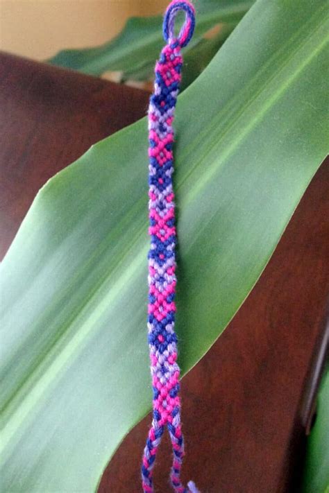 4 String Bracelet Patterns