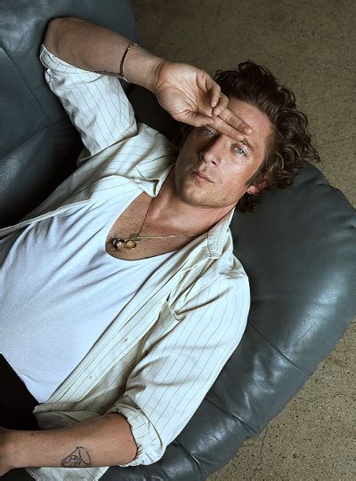 Jennifer Coolidge And Jeremy Allen White Varietys Tumbex